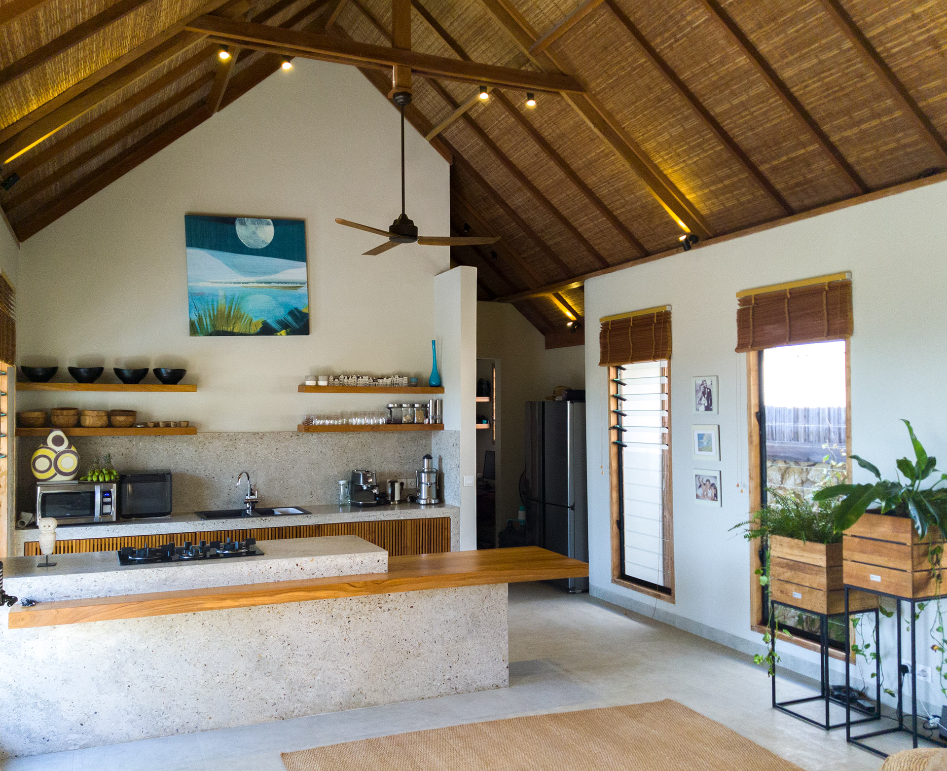 Rote Boutique Surf Accommodation. Overlooking 4 Waves